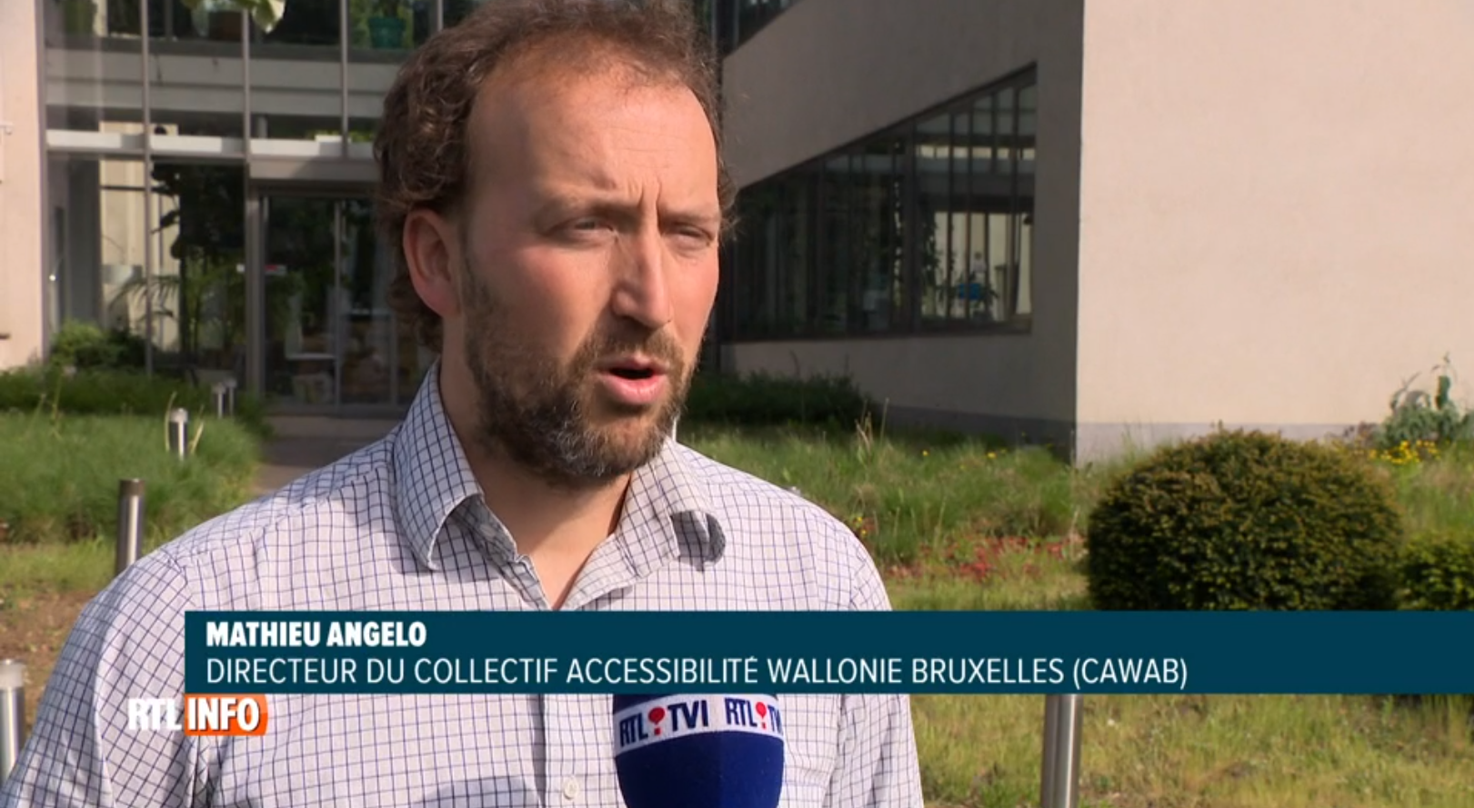 Parking.Brussels condamné pour leur contrôle par scan-cars ! (Vidéo ...